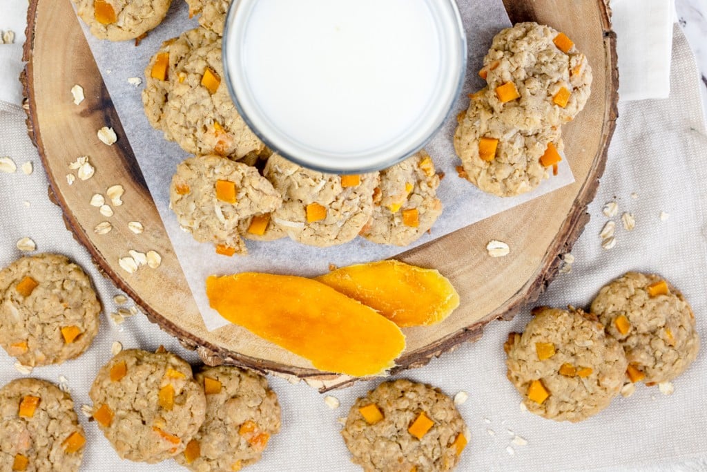 Tropical Mango Cookies Recipe with Coconut and Oats