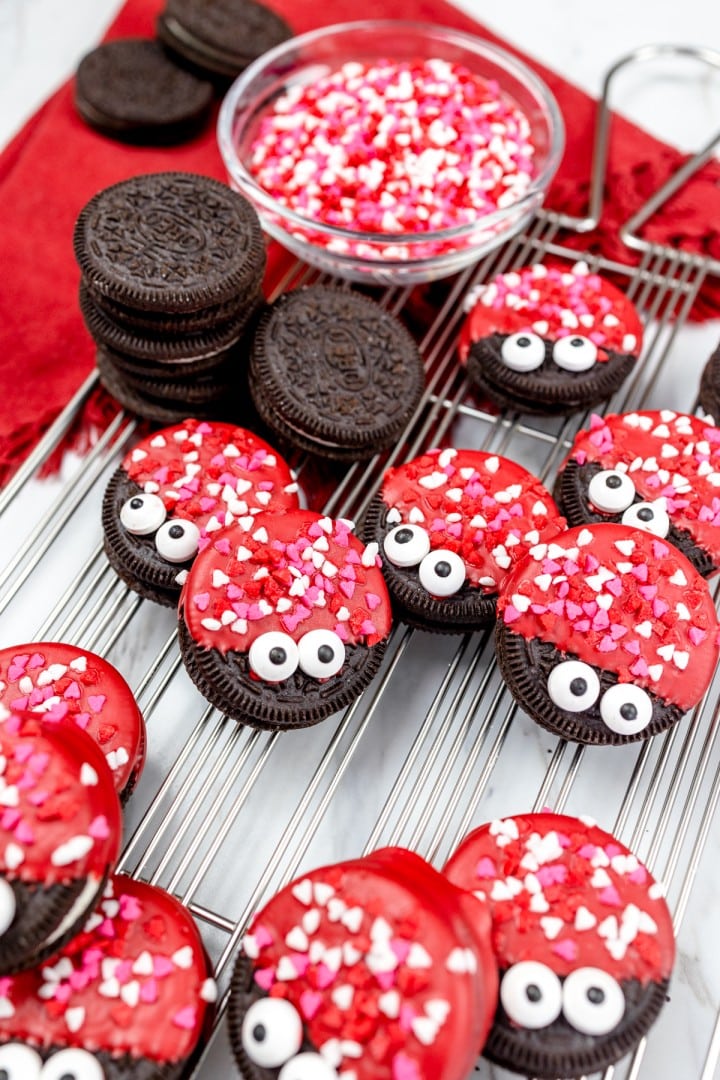 Love Bug Oreo Cookies (No Bake) | Best Cookie Recipes