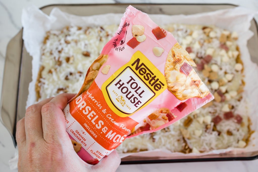 Strawberry and Cream Nestle Magic Bars Recipe