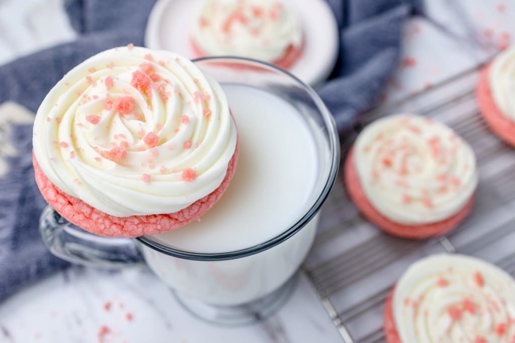 Pink Velvet Crumbl Cookies (Copycat) | Best Cookie Recipes