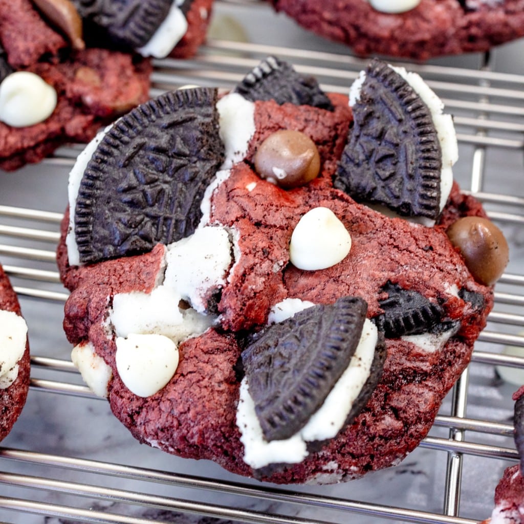 Red Velvet Oreo Cookies | Best Cookie Recipes